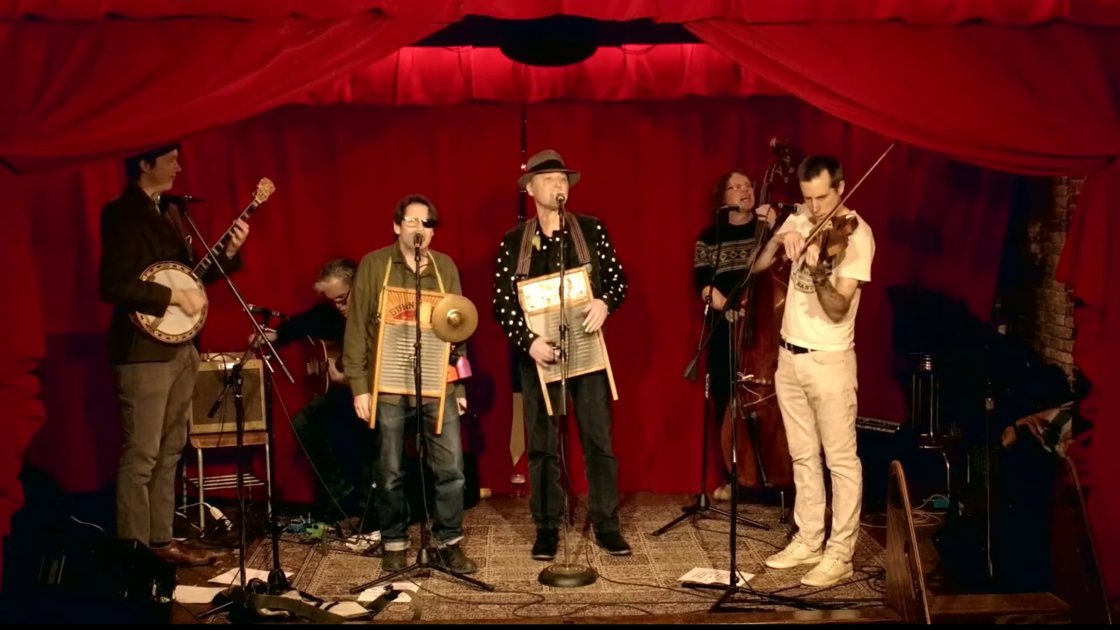 BILL CARNEY'S JUG ADDICTS | Viewcy