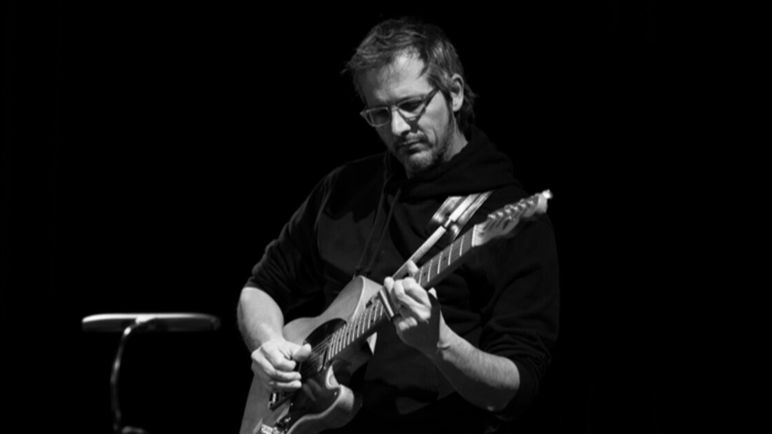 LUCA BENEDETTI TRIO | Viewcy