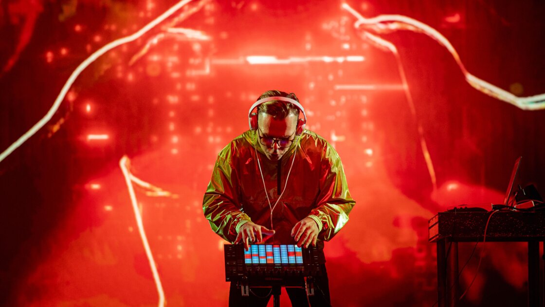 Rick Feds featuring Amira B. live @ParkTheaterHudson | Viewcy