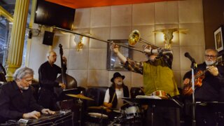 Viewcy | THE COMBINE